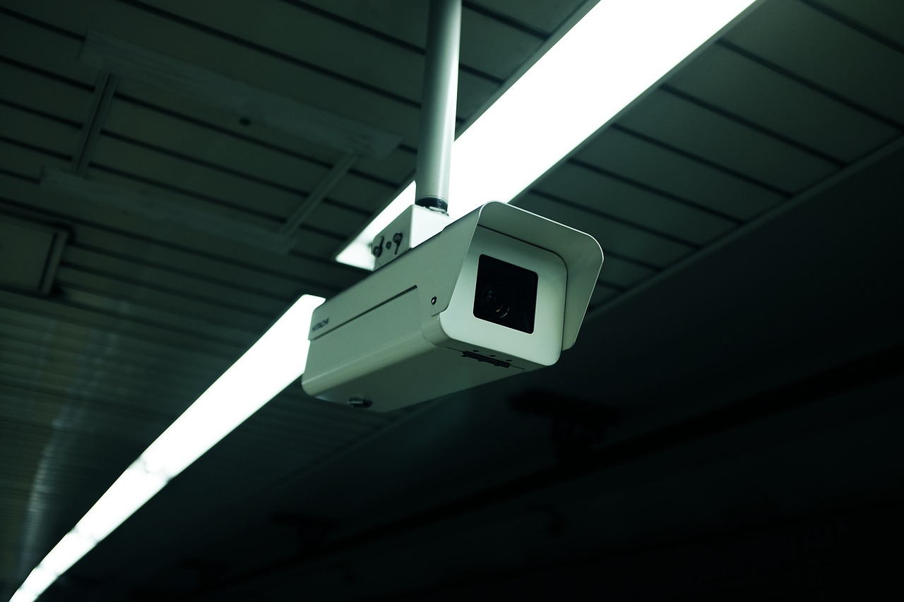 Using Security Camera Monitoring Service for Remote Monitoring, CCTV ...